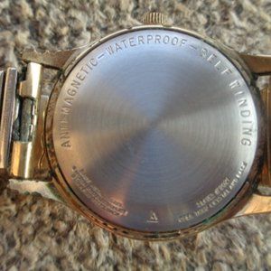 Vintage | Accessories | Vintage Qualtex Self Winding Serial 82 | Poshmark